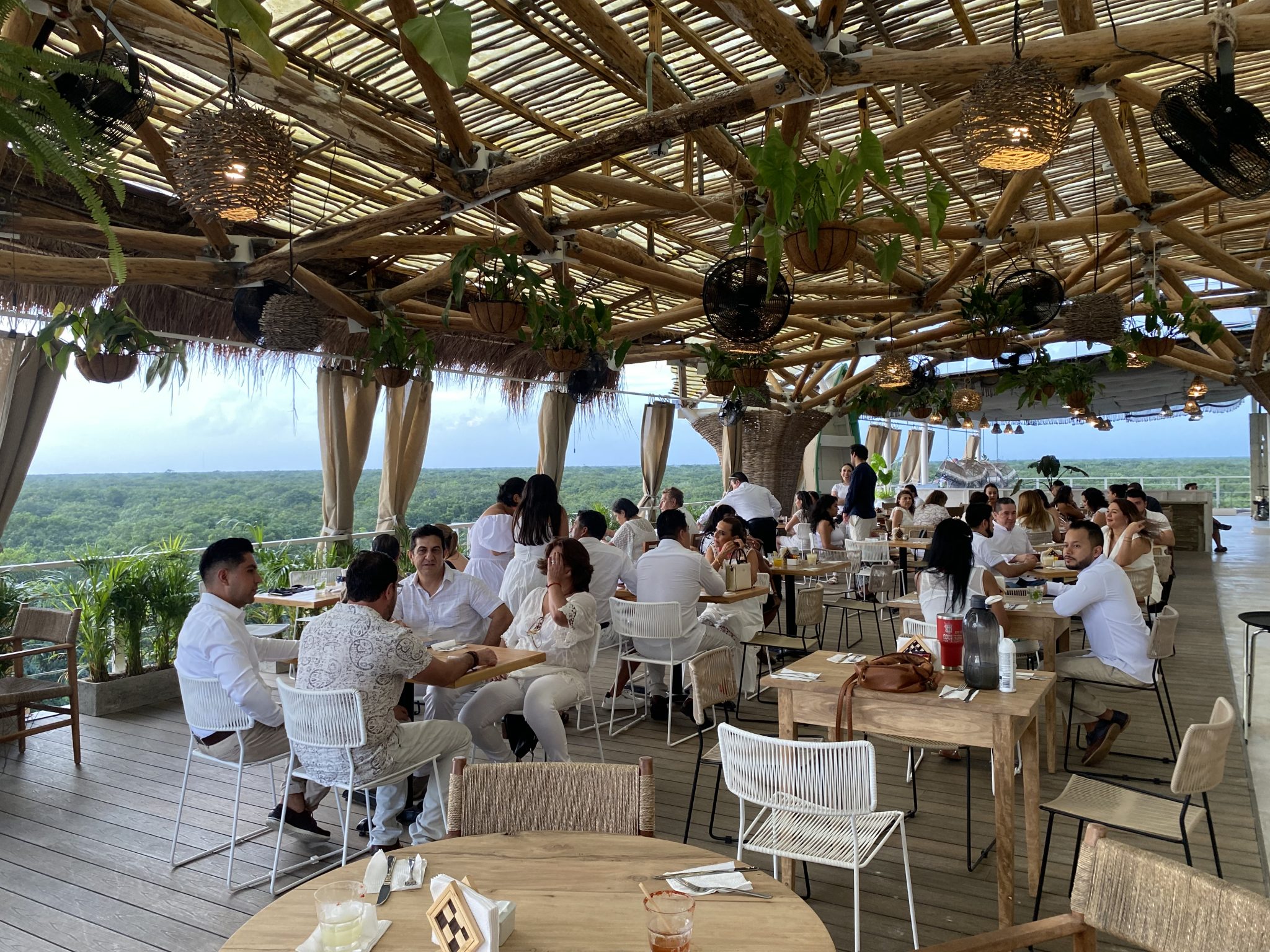 SIENTE TULUM COMO DEBE SER - Publitur